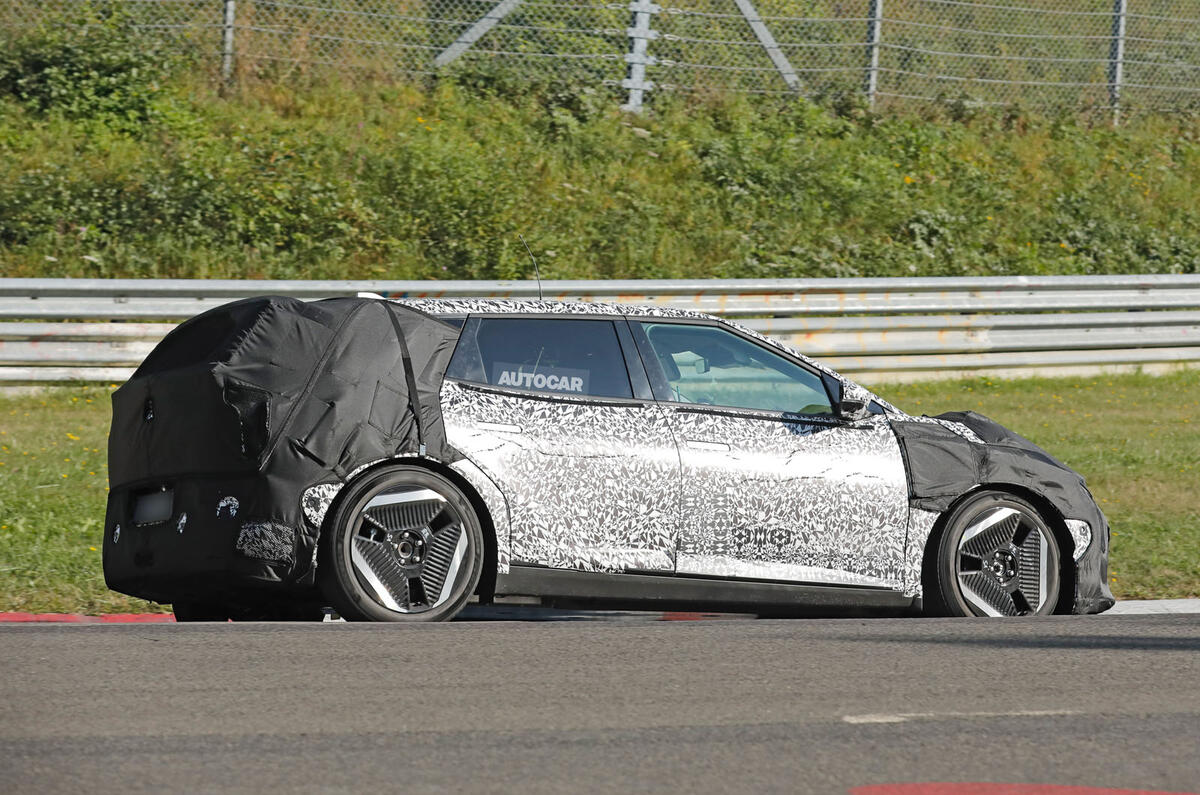 Kia EV4 hatchback due 2026 as Ford Explorer rival | Autocar